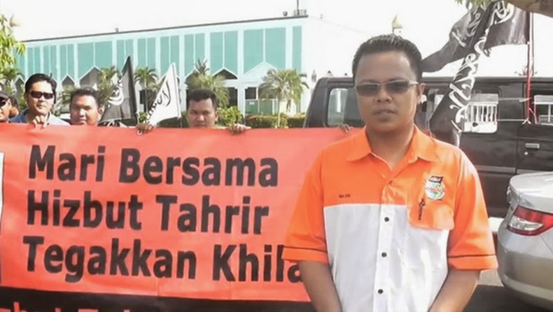 Al-Liwa' dan Ar-Rayah berkibar di Johor Bahru – Hizbut Tahrir Malaysia